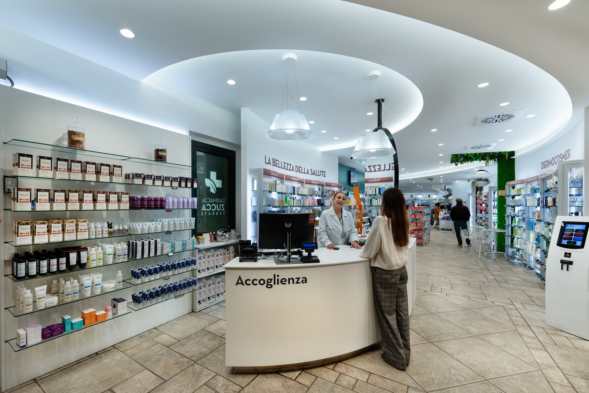Pharmacy Zucca | Modern Pharmacy Design - SARTORETTO VERNA™